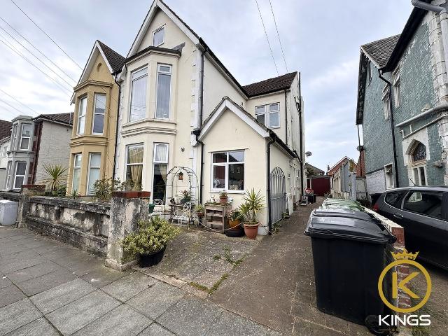 Queens Road, Portsmouth PO2, 2 bed flat to rent, £1,000 pcm | PrimeLocation
