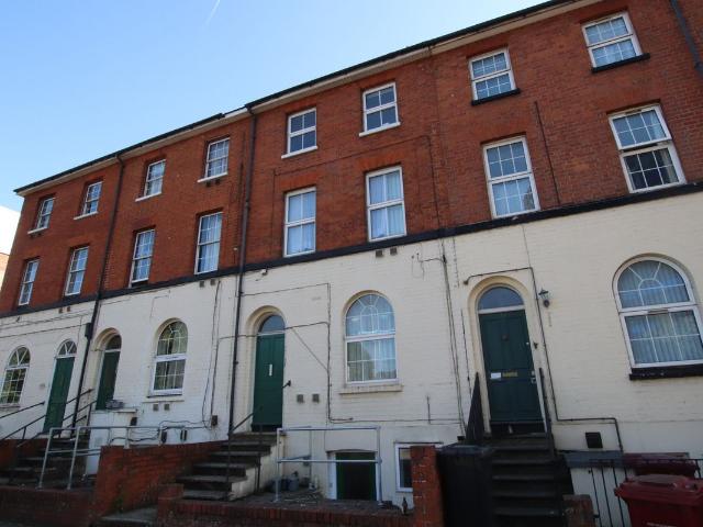 Queens Road, Reading RG1, 1 bed flat to rent, £1,075 pcm | PrimeLocation