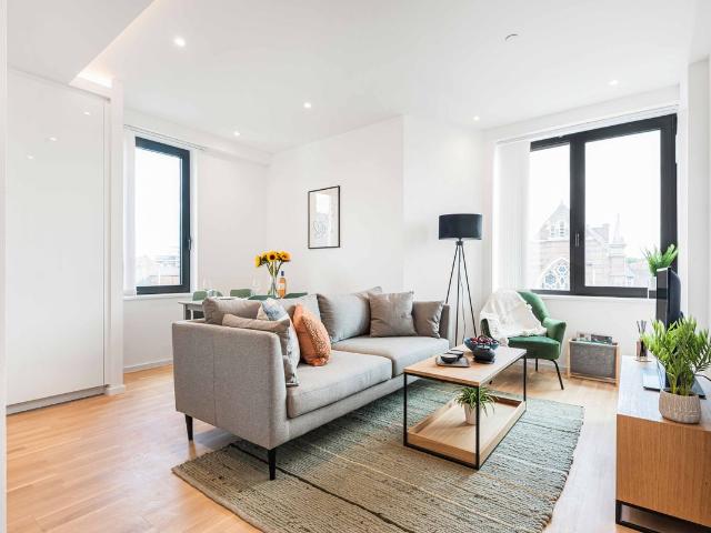 Queens Road, Reading RG1, 2 bed flat to rent, £1,990 pcm | PrimeLocation