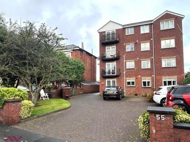 Queens Road, Southport, 3 Bedroom Penthouse