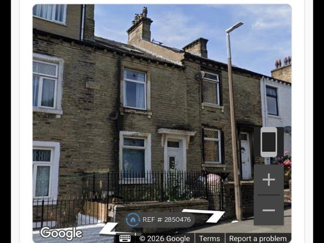 Queens Rd, Halifax HX1, 4 bed terraced house to rent, £1,000 pcm | PrimeLocation