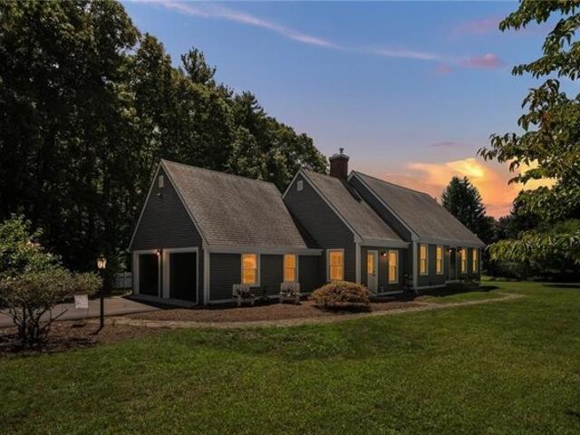 Queens River Dr, South Kingstown, Home For Sale