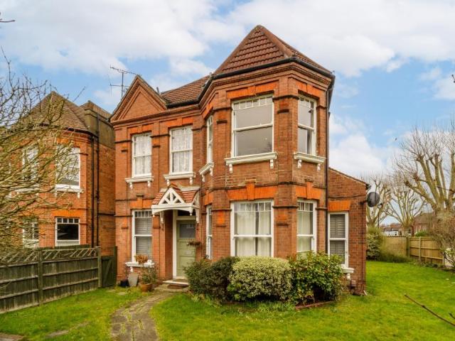 Queens Walk, W5 1TP 1 bed apartment to rent £2,000 pcm £462 pw