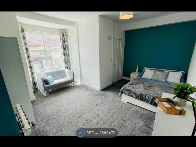 Queens Walk, Peterborough PE2, Room to rent, £575 pcm | PrimeLocation