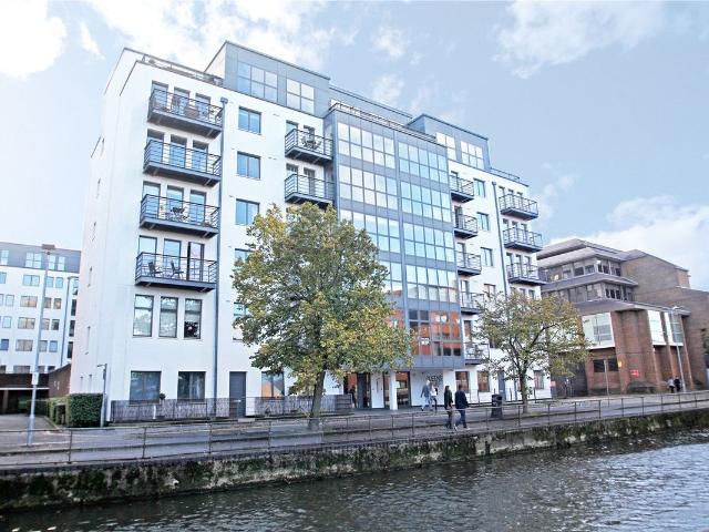 Queens Wharf, 47 Queens Road, Reading, Berkshire RG1, 2 bed flat to rent, £2,950 pcm | PrimeLocation
