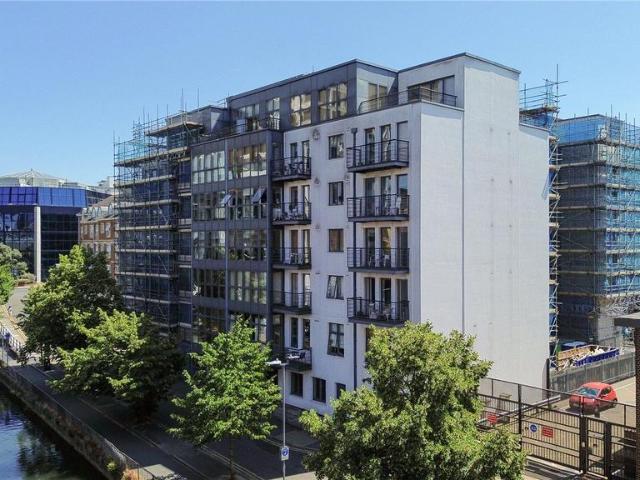Queens Wharf, Reading RG1 2 bed apartment to rent £2,000 pcm £462 pw