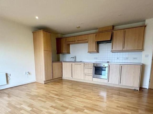 Queens Tower, Park Grange Road, 2 Bedroom Apartment