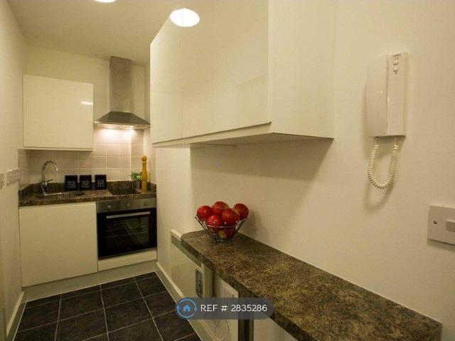 Queens Terrace, Southampton SO14, Room to rent, £595 pcm | PrimeLocation