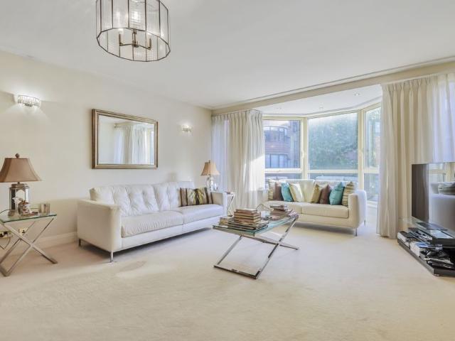 Queens Terrace, St John's Wood, London, NW8