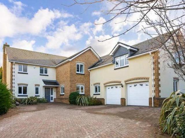 Queens Valley, 5 Bedroom Detached