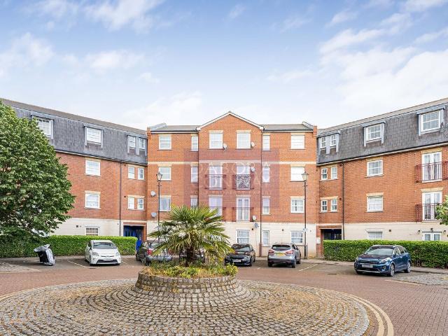 Queensberry Place, Manor Park E12, 2 bed flat to rent, £1,850 pcm | PrimeLocation