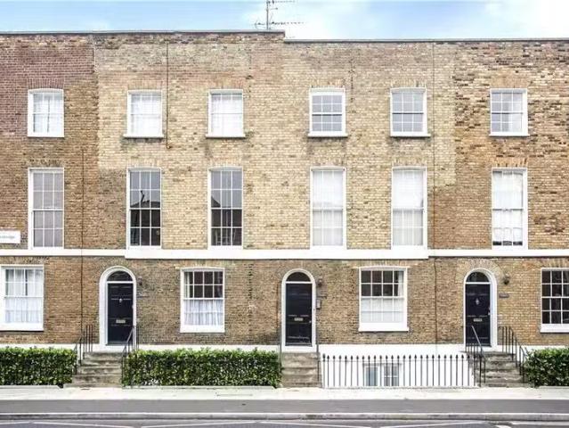 Queensbridge Road, Hoxton, London, E2 8NR
