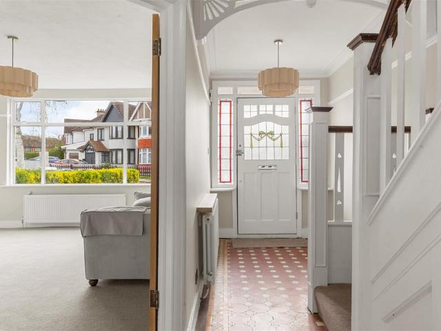 Queenscourt, Wembley, HA9 4 bed semi detached house to rent £3,600 pcm £831 pw