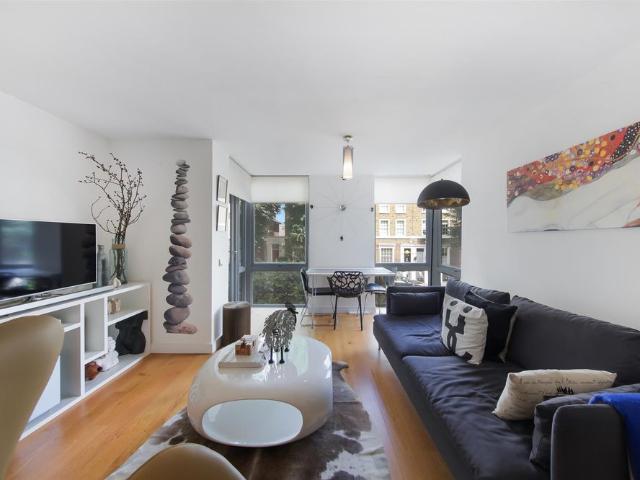 Queensdale Crescent, London