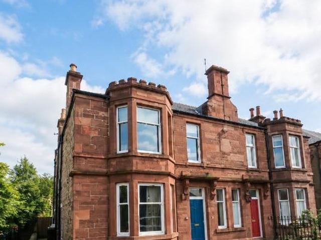 Queensferry Road, Barnton, Edinburgh. 2 bed flat to rent £1,295 pcm £299 pw