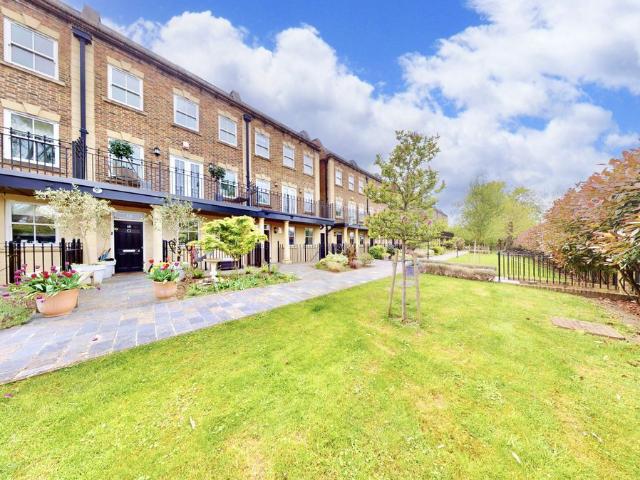Queensgate Terrace, Castlebar Park, London W5, 5 bed terraced house to rent, £5,000 pcm | PrimeLocation