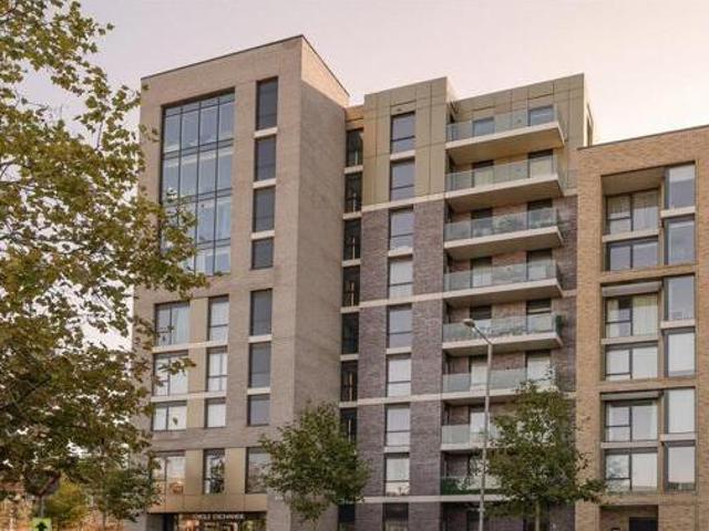 Queenshurst Square, Kingston Upon Thames, 2 Bedroom Apartment