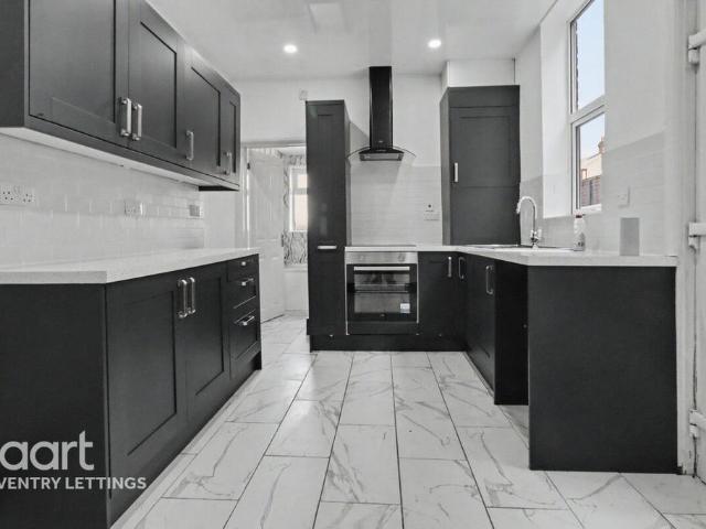 Queensland Avenue, Coventry 3 bed terraced house to rent £1,195 pcm £276 pw