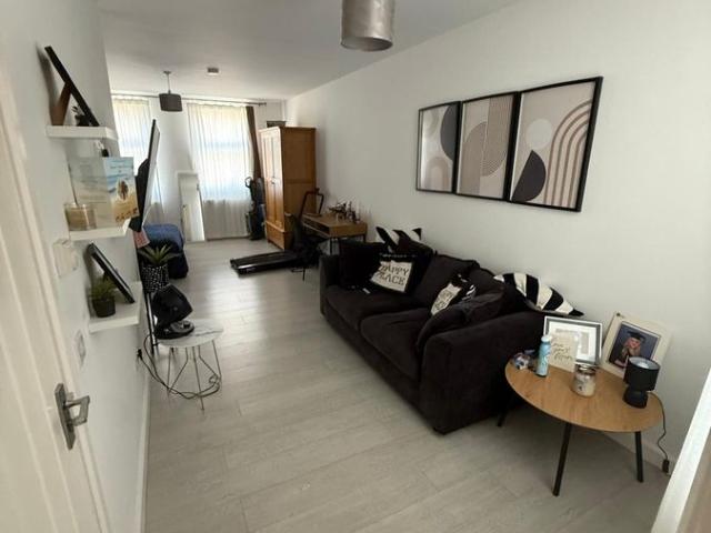 Queensland Avenue, Coventry CV5, 1 bed flat to rent, £1,100 pcm | PrimeLocation