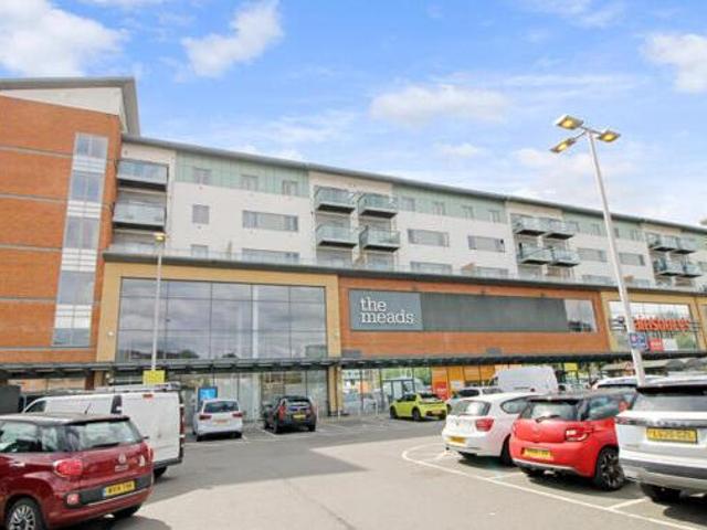 Queensmead, Farnborough, 1 Bedroom Apartment