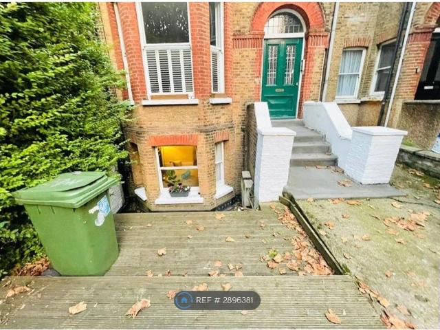 Queenspark, London NW6, 2 bed flat to rent, £2,400 pcm | PrimeLocation