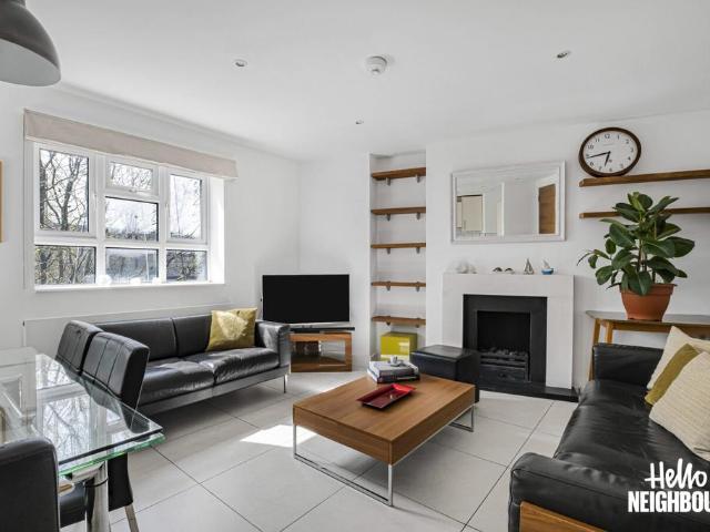 Quentin House, Gray Street, London, SE1 3 bed apartment to rent £3,250 pcm £750 pw