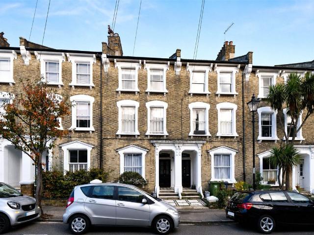 Quentin Road, London SE13, 2 bed flat to rent, £2,250 pcm | PrimeLocation
