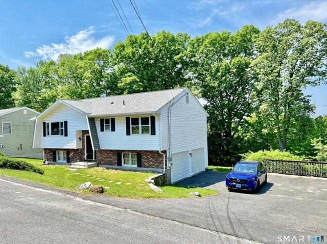 Quentin St, Waterbury, Home For Sale