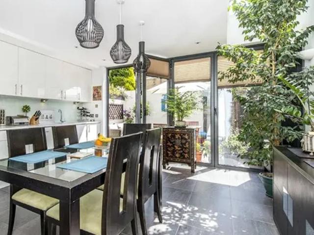 Querrin Street, London, SW6 2SL, United Kingdom | 4 bed townhouse for rent #139474868 | Rentberry