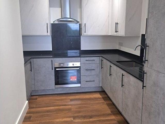 Quest House, Hounslow TW3, 2 bed flat to rent, £1,800 pcm | PrimeLocation