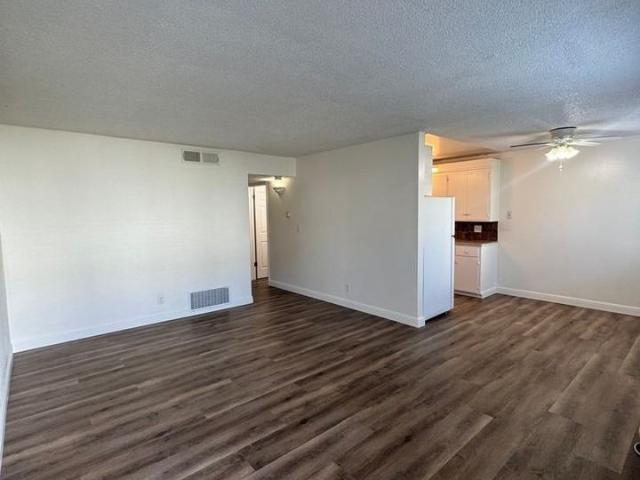 Qui221 2 Bedroom Apartment for Rent at 221 Quincy St, Lincoln Village, CA 95207 Lakeview