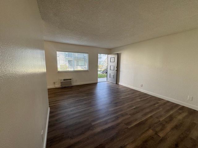 Qui221 2 Bedroom Apartment for Rent at 221 Quincy St, Lincoln Village, CA 95207 Lakeview
