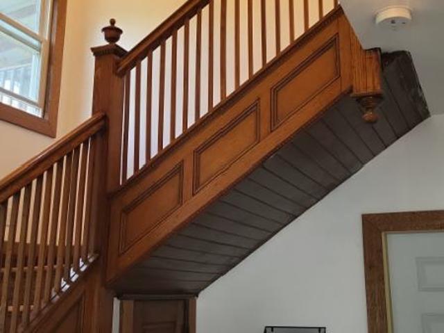 Quite 2nd floor apartment