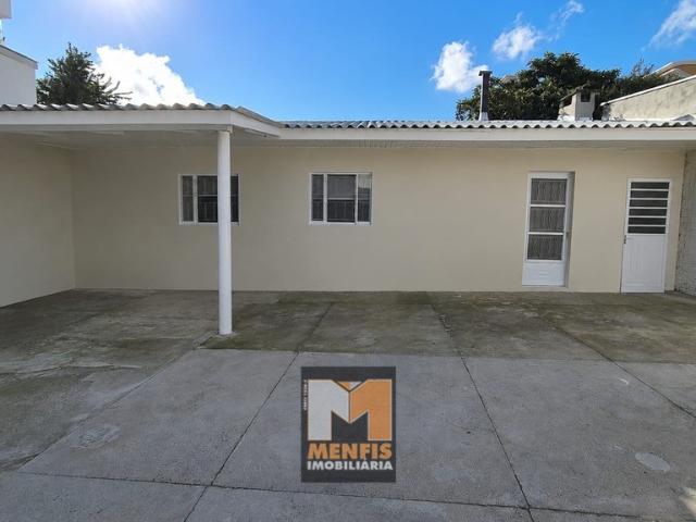 Quitinete com 01 Quarto no Bairro Coral