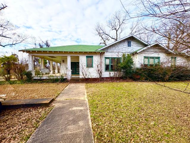 Quitman St