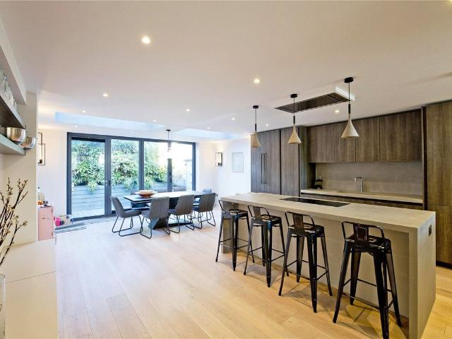 Quickswood, Primrose Hill NW3, 5 bed property to rent, £9,750 pcm | PrimeLocation