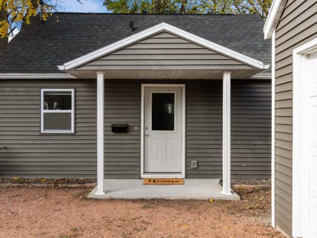Quiet 1BR Home | Furnished or Unfurnished | Garage