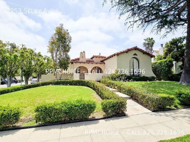 Quiet 3bd/2ba House 2400 sqft