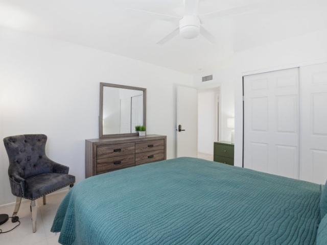 Quiet Tempe Room • Safe Area • Close to Everythin
