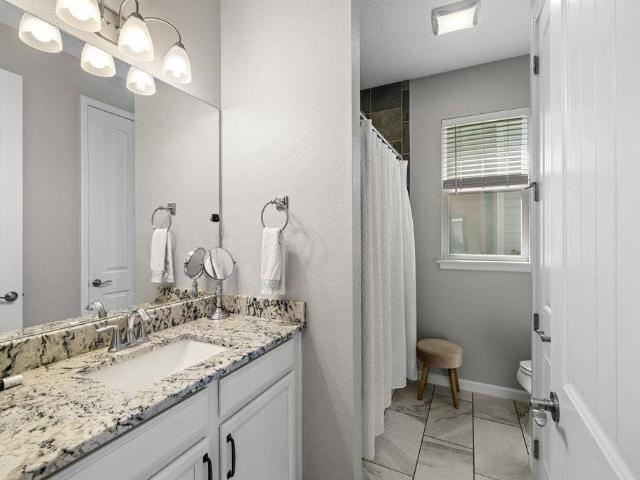 Quiet and Safe House Share