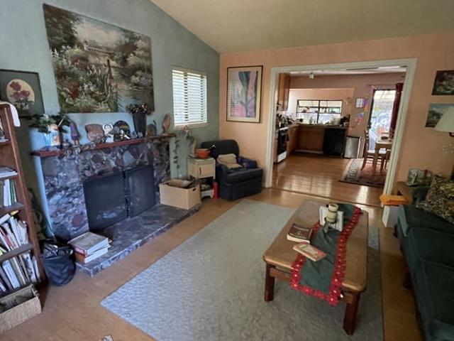 Quiet and Peaceful shared home in SW Santa Rosa