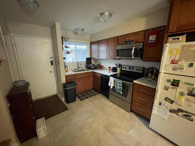 Quiet bdrm in Pleasanton townhouse