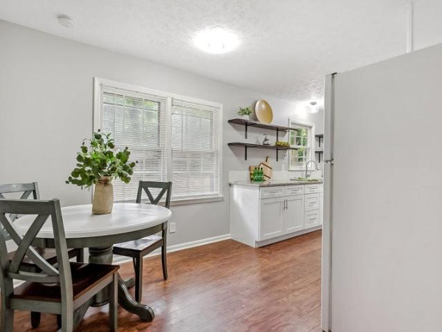 Quiet Comfort Living Respectful roommates welcome