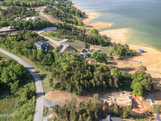 Quiet Cove Way, Dandridge, TN 37725