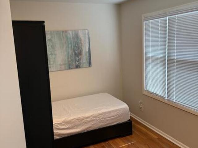 Quiet Durham Street, Comfy Home, Near NCCU