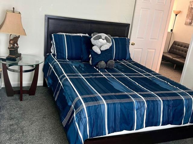 Quiet Fully Furnished Room