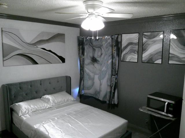 Quiet & Furnished Private Room for rent | Move_I