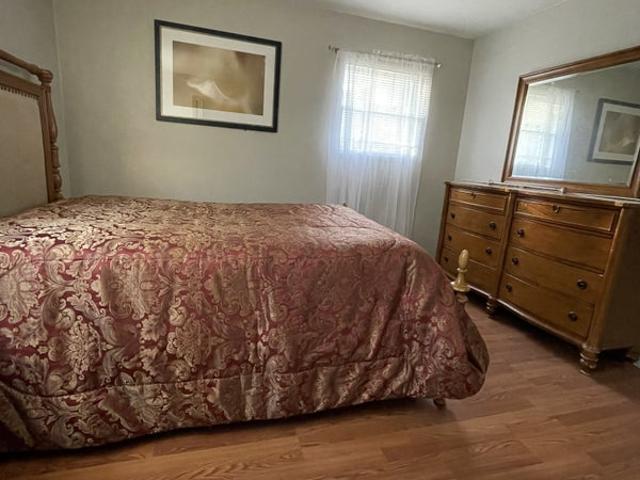 Quiet home for working adult
