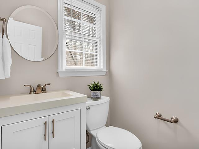 QUIET HOUSE in Acworth! Private & Clean!