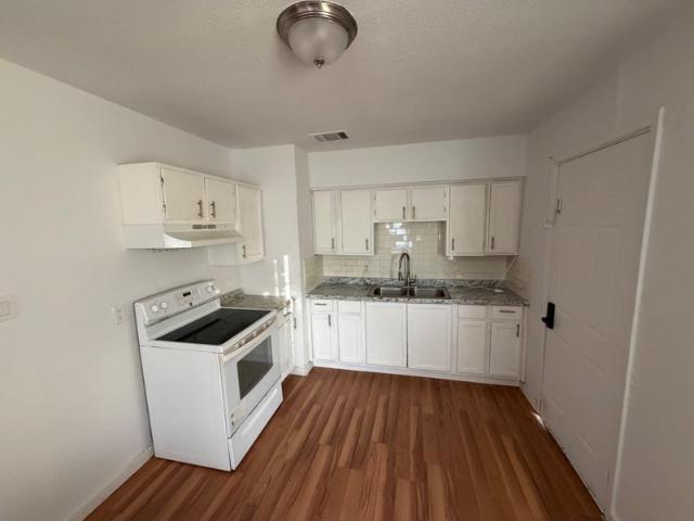 Quiet Lancaster Home | Smart TV | WiFi | Utilities